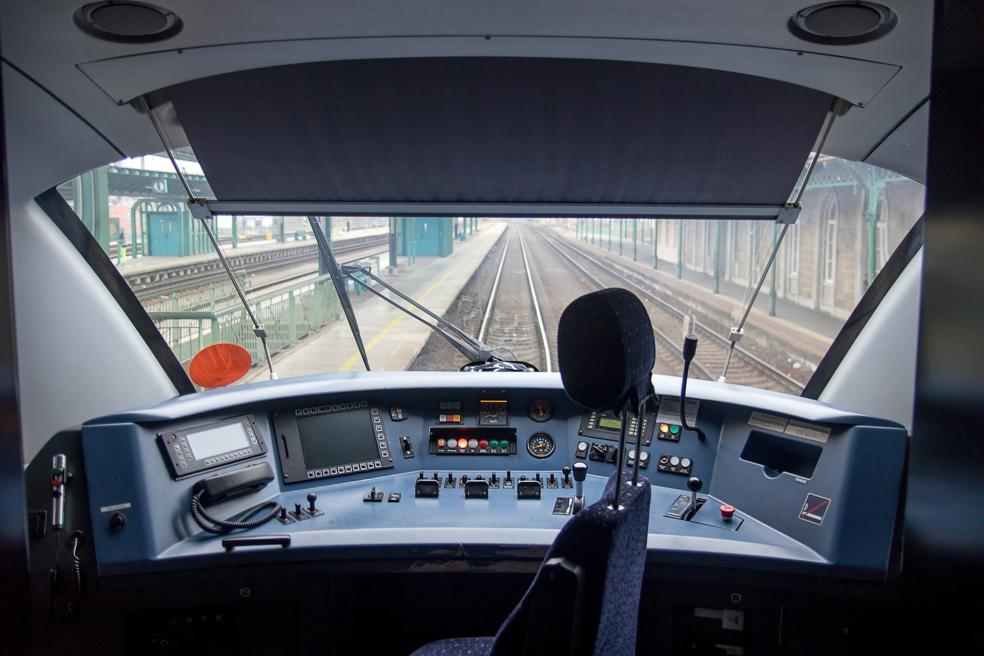 Driver's cab for the railway industry |MAFELEC